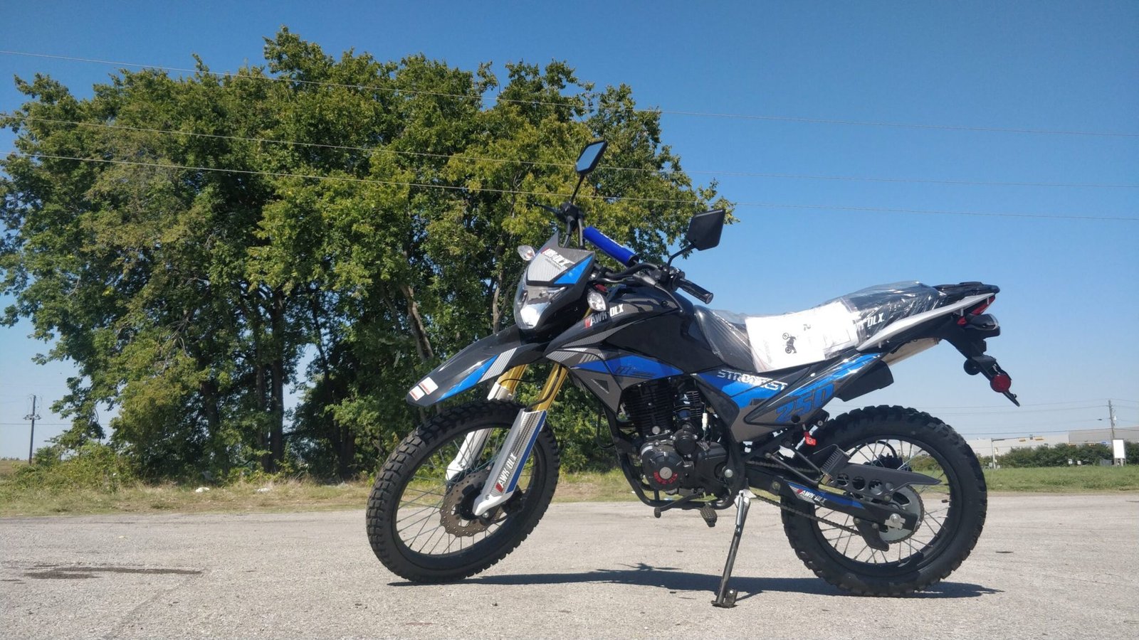 RPS HAWK DLX 250cc EFI Motorcycle | 5-Speed Manual - 161 Powersports