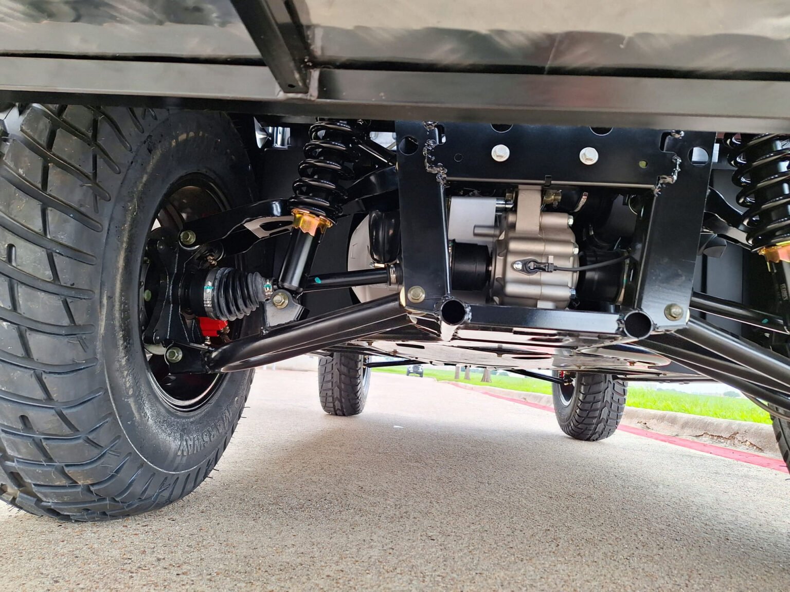 Vitacci Rover 300 EFI Golf Cart - Powerful and Efficient